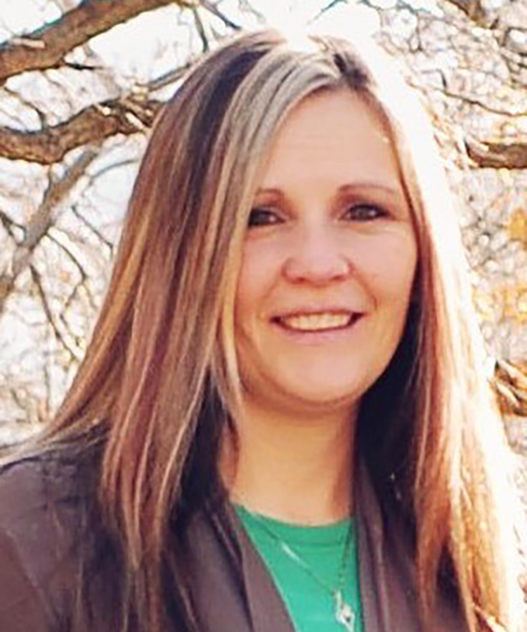 Amber Booth | Amplēo